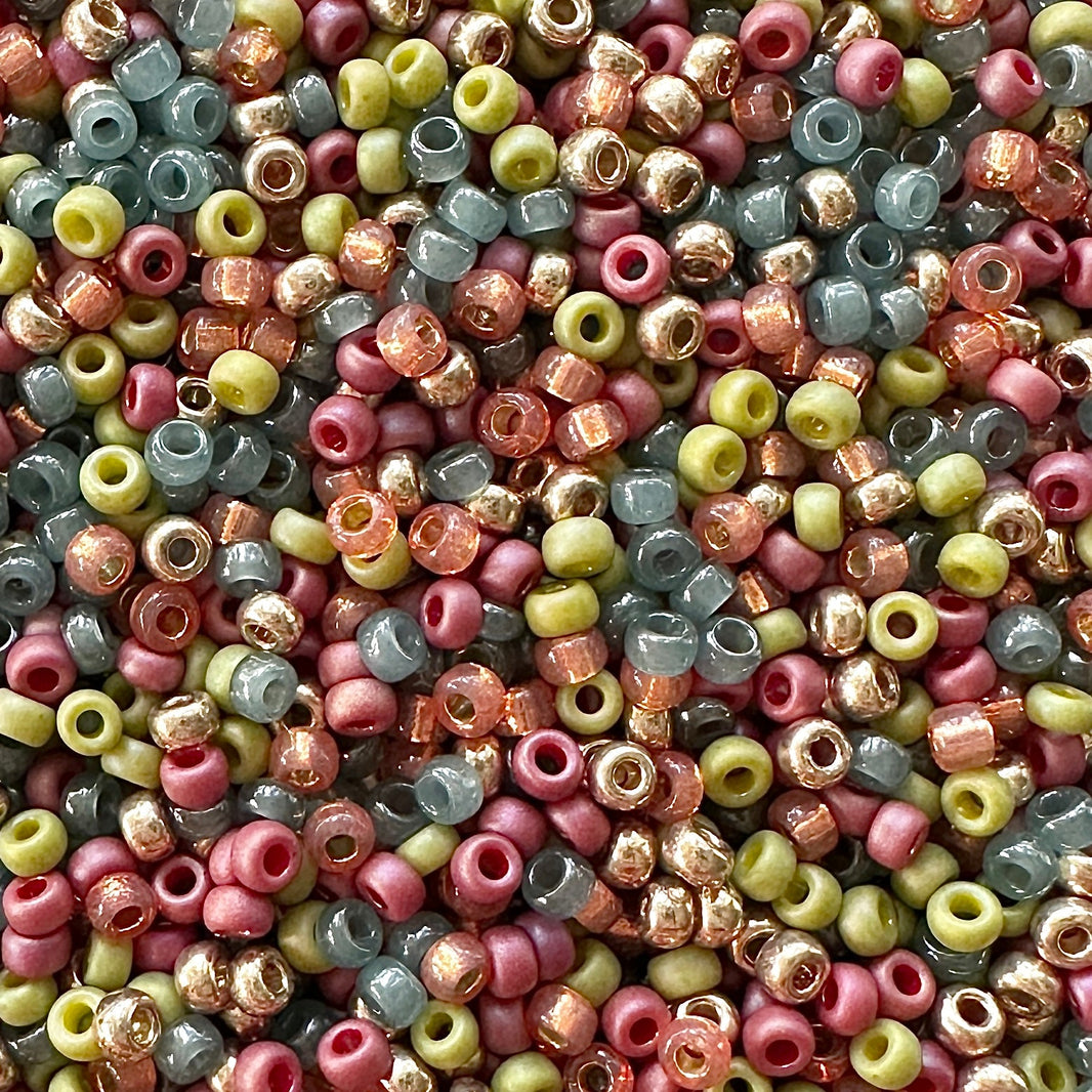 Triple-Wrap Stretchy Seed Bead Bracelet Tutorial | The Bead Mix